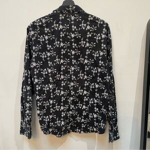 Volcom | Tops | Volcom Black And White Floral Button Down Shirt | Poshmark